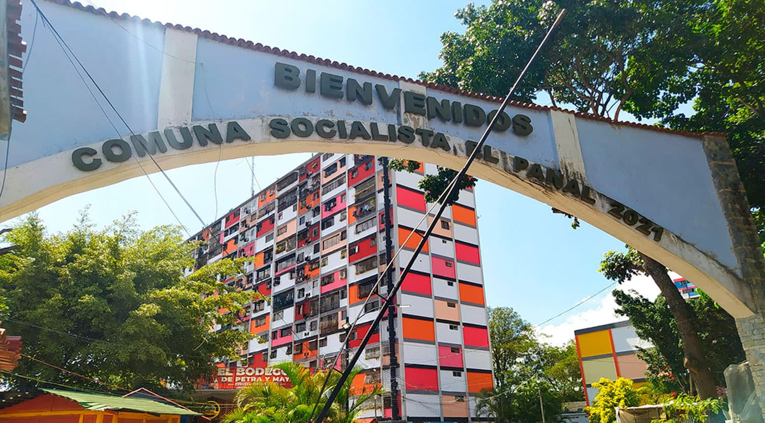 «Comunas y comunero(a)s de Venezuela» - Comunas y Movimientos Sociales